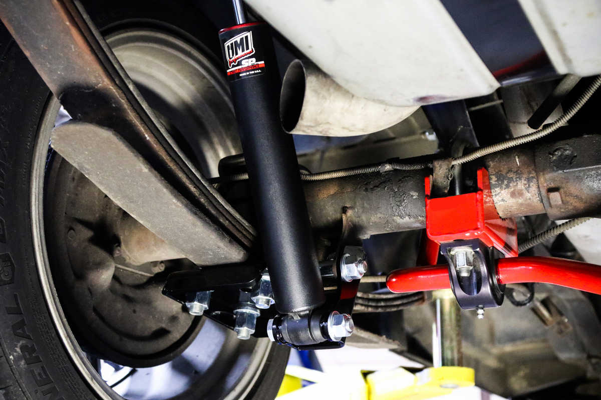 UMI Performance Rear Shock Extension Kit - 73-87 GM C10 - Pro Performance